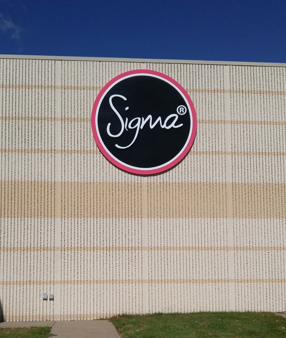 Business Sign Design that Stands Out