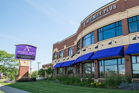 Types of Bank Signs to Showcase Your Financial Brand